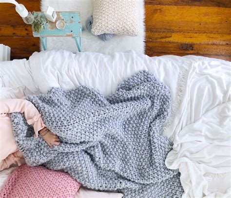 Free Chunky Knit Blanket Pattern Knit A Blanket In A Weekend Easy