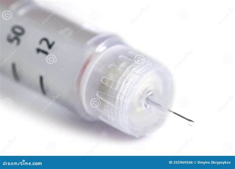Insulin Pen Needle Threaded To Attach Securely And Safely To Insulin