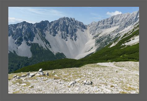 can i export jpeg file with outside frame directly out of caputre one
