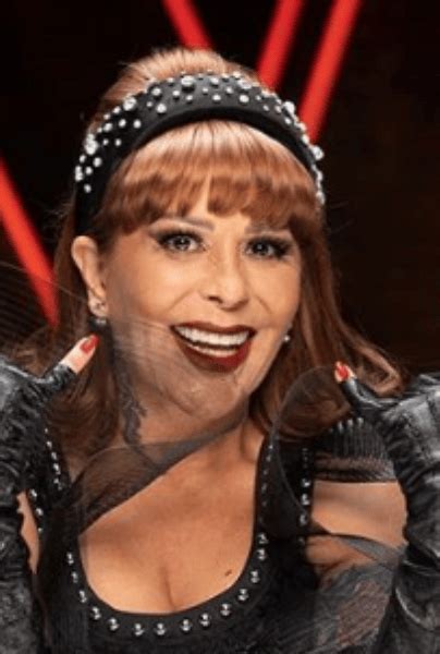 Las Im Genes M S Candentes De Alejandra Guzm N Que Paralizaron Las Redes Sociales Kihi Artistas