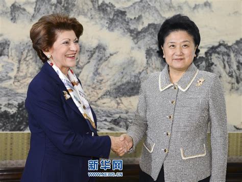 刘延东会见欧盟委员会教文委员安德鲁拉瓦西利乌 图片频道 新华网