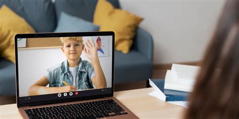 What Is Remote Learning Definition And Benefits 21k School Indonesia