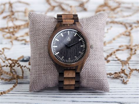 Деревянные наручные часы мужские с гравировкой 44 мм в интернет магазине на Ярмарке Мастеров