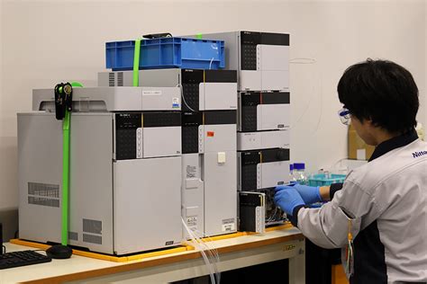 高速液体クロマトグラフ 株式会社日東分析センター