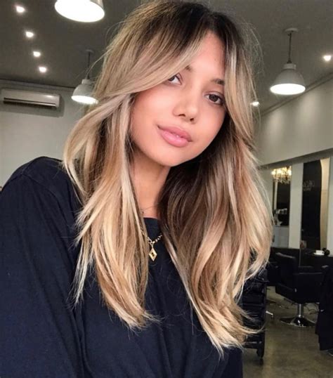 The It Girl Hair Trend Curtain Bangs Artofit The It Girl Hair Trend Curtain Bangs Artofit