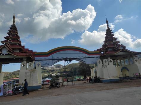 တောင်ကြီး တန်ဆောင်တိုင် ဖွင့်ပွဲ စစ်ကောင်စီ တစ်ယောက် ၁ သောင်းကျပ်ပေးပ