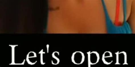 Hot Webcam Girl Masturbating On A Live Show