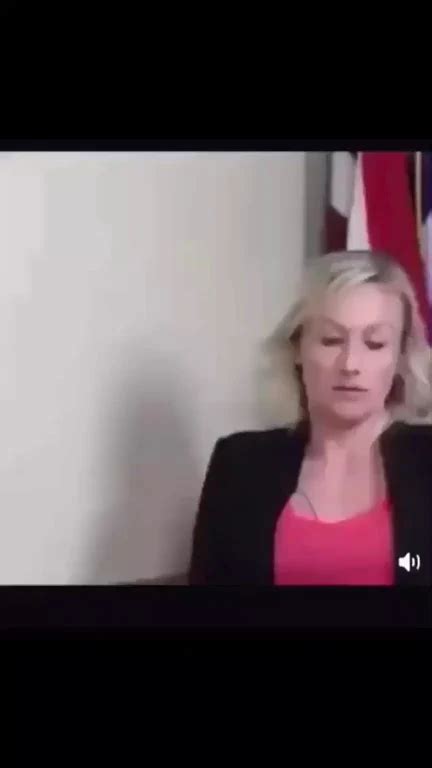 Next Question Scrolller