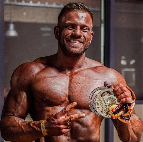 Ein Klassischer Bro Mythos Kleine Muskeln Sollten Mit Wenig Gewicht