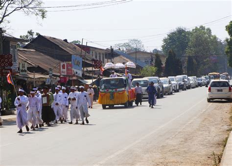 အဂ္ဂမဟာဂန္တဝါစကပဏ္ဍိတ ဘွဲ့တံဆိပ်တော်ရလွိုင်လင်မြို့ ရတနာစည်စာသင်တိုက