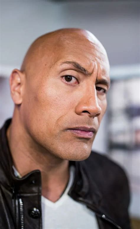 Dwayne Johnson La Biografia Artofit