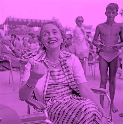 Margaret Truman Daughter Former Us President Harry S Truman Smilin Old