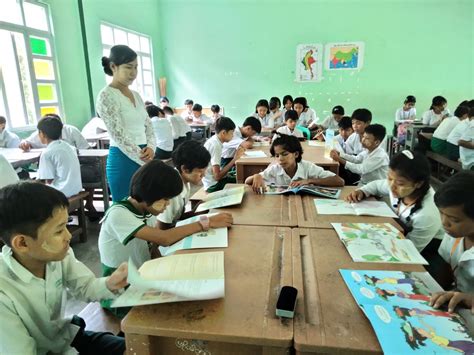 ချမ်းမြသာစည်မြို့နယ် အမှတ်၂မူလွန်ကျောင်းတွင် နယ်လှည့်စာကြည့်တိုက်ကွင