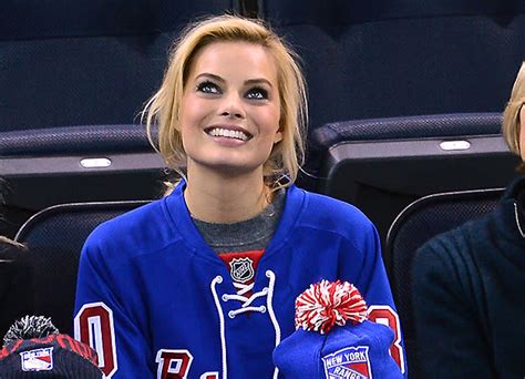 Margot Robbie Is A Massive New York Rangers Fan Please Come To The NHL Awards
