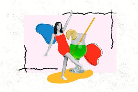 콜라주 크리 에이 티브 포스터 블랙 화이트 필터 아름다운 쾌활한 매력 젊은 여자 댄스 음료 알코 칵테일 독점 스케치 흰색 배경 20 24세에 대한 스톡 사진 및 기타 이미지