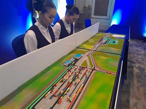 О Цэрэндондог Орчин үеийн шийдэл технологийн дэвшил бүхий үндэсний төмөр замын сүлжээ бий болно