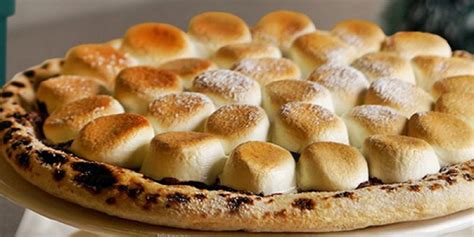 피자 덕후들이 배달보다 맛있어서 집에 쟁이는 피자 데일리