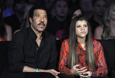 Lionel Richies Daughter Sofia Is Engaged 11 Photos Of Father And
