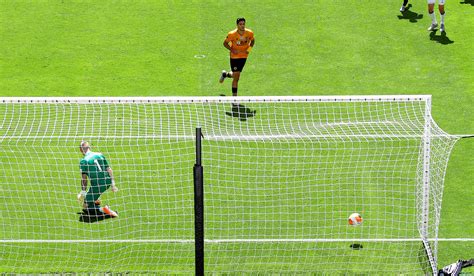 Raúl Jiménez Nets 25th Goal Of The Season To Keep Wolves In Champions