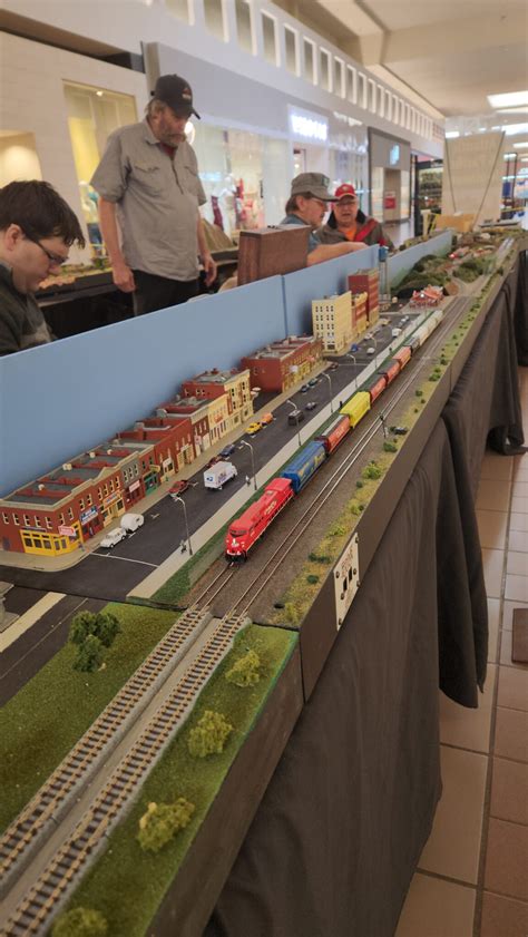 Willamette Cascade Model Railroad Show At Valley River Center A