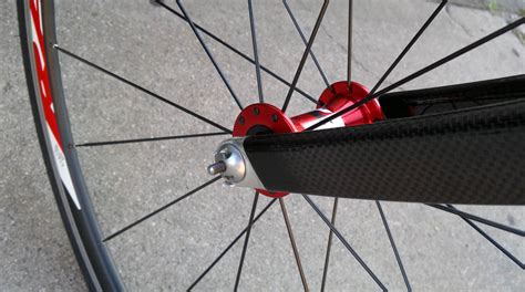 Bicycle Locking Techniques And Methods To Secure Your Urban Bicycle By Iride How To Lock Your