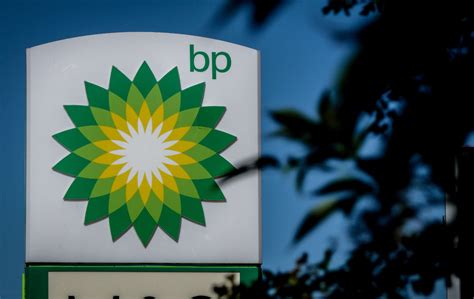 Bp Cuts Climate Pledges While Reporting Record Shattering Profits