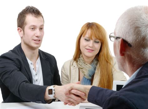 Ein Junges Paar Kauft Ein Haus Lizenzfreies Foto Bildagentur Panthermedia