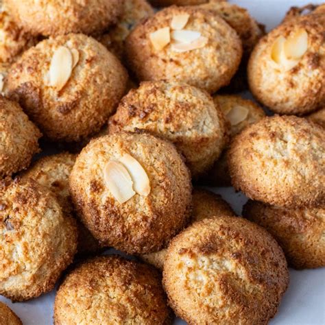 Easy Almond Coconut Macaroons 3 Ingredients Gluten Free Veena