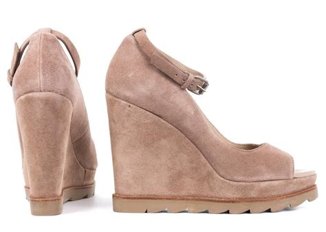 Brunello Cucinelli Womens Open Toe Beige Ankle Strap Wedge Sandals For