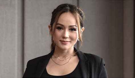 Saya Tak Sondol Sesiapa Sofia Albarakbah Berang Digelar Penyondol Utusan Malaysia