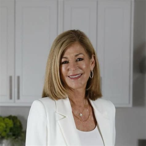 Susan Chase L Oc Realtor ☀️🍊🌴 Susanchase • Threads Say More