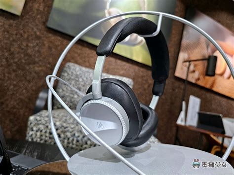 出門｜bang And Olufsen 新耳機 Beoplay H100 登台啦！高顏值擔當的旗艦款精品 電獺少女：女孩的科技日常 App、科技