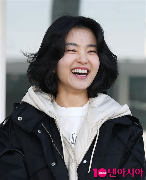 Kim Tae Ri Successfully Concludes Her First Solo Fan Meeting We Tell