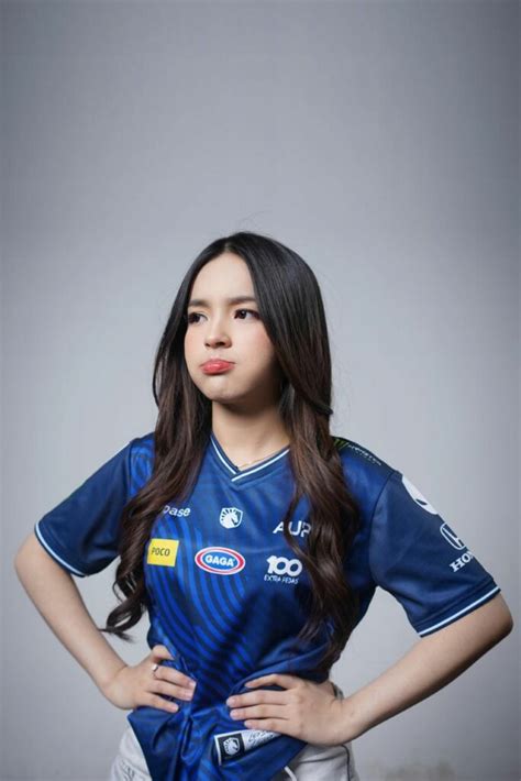 Elsa Japasal Koleksi Foto Imut Eca Aura Dzargon