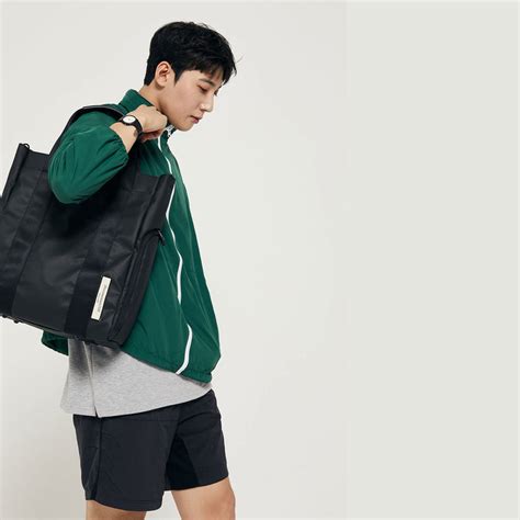신발이 수납되는 남자토트백 남자쇼퍼백 헬멧백 남자에코백