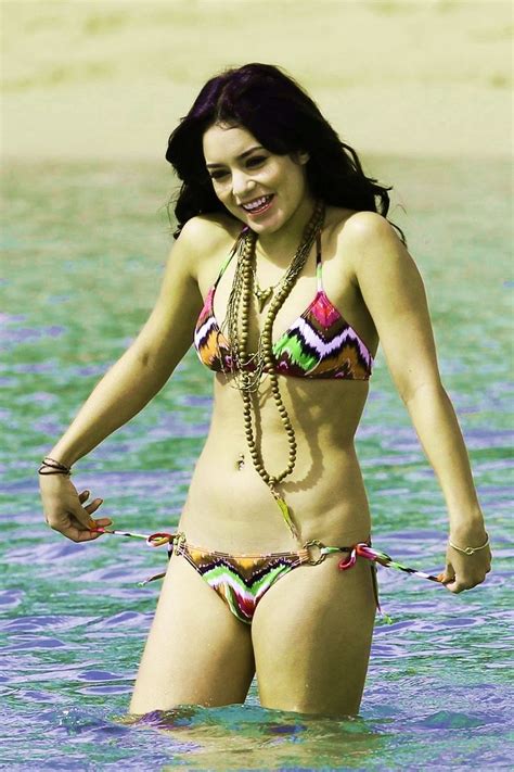 Miranda Cosgrove Sexy Miranda Cosgrove Bikini Miranda Cosgrove