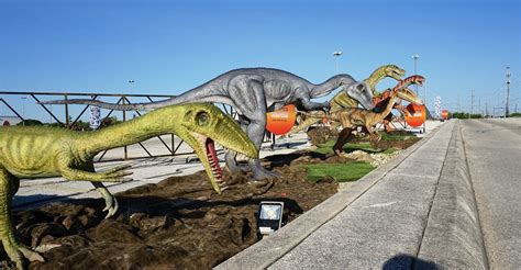 Jurassic Quest Drive Thru 090420