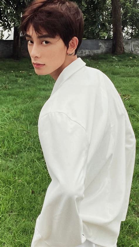 Zhao Wen Xuan 赵文轩 สไตล์หนุ่มๆ