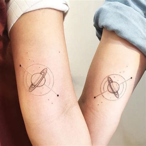Tatuajes De Saturno El Sexto Planeta 40 Diseños Modernos