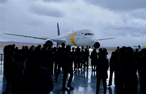 АНУ руу шууд нислэг үйлдэх хоёр дахь агаарын хөлгийг хүлээн авлаа