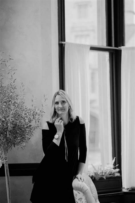 About Cassandra Kelly