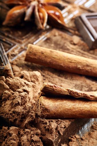 크리스마스 장식과 어두운 초콜릿 커피 콩 계 피 너트와 스타 아니 스 0명에 대한 스톡 사진 및 기타 이미지 0명 갈색 개체 그룹 Istock