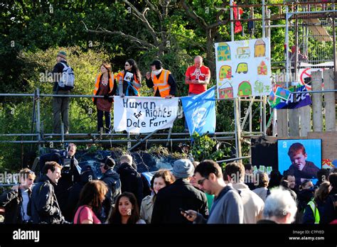 Traveller Eviction At Dale Farm Gypsy Site Basildon Essex United Kingdom Europe 19th