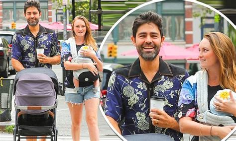 Adrian Grenier Vriendin Sukinskincare Brought Down To See Their