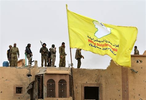 قسد تلقي القبض على عدد من قيادات مجلس دير الزور العسكري في الحسكة