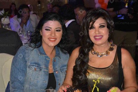 ابنة فيفي عبده والدتي تجاوزت أزمتها الصحية وتتحدث بشكل طبيعي خبر