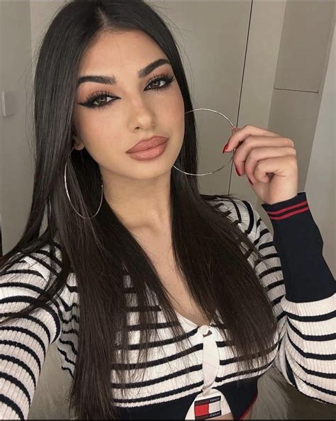 Elisa Maino Tette🍐super Labbra Da Pompino👄🍆 Relisamainoo