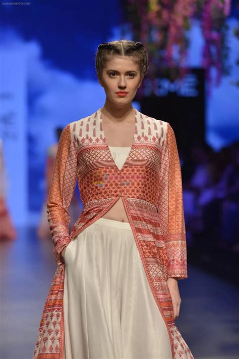 Model Walks For Anita Dongre Show At Lifw 2016 Day 3 On 1st April 2016 Lakme Fashion Week