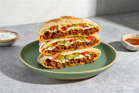 Taco Bell Crunchwrap Supreme Review