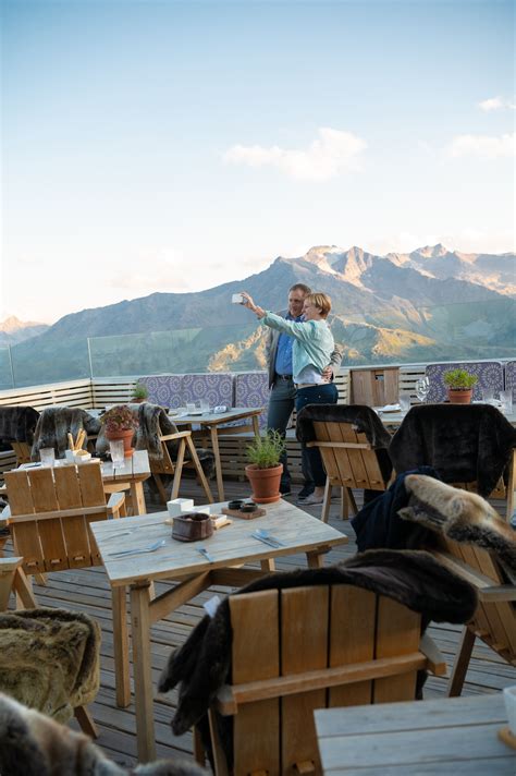 Licht Aus Berg An Andermatt Swiss Alps